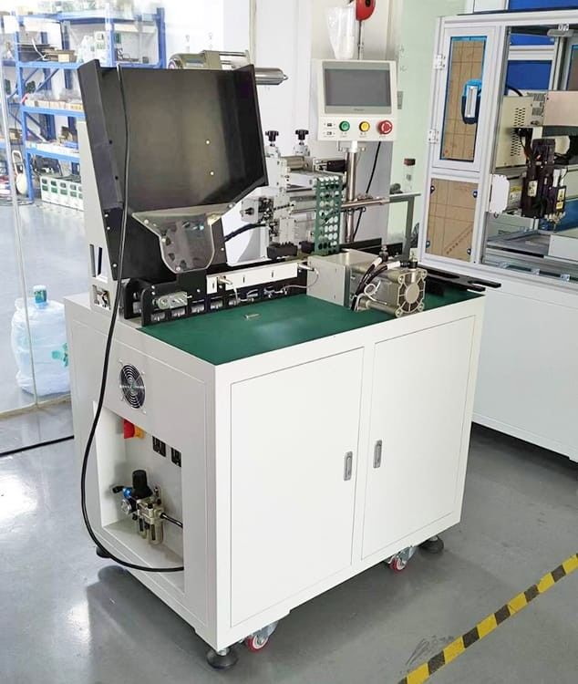 Lithium Battery Automatic Paste Insulation Barley Paper Pad Machine ...